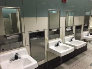 Respect for People in the Airport – Tom Richert